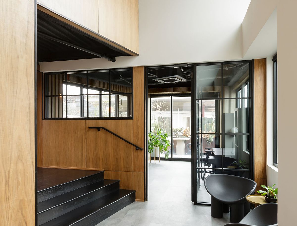 Water Street by Studio Figure