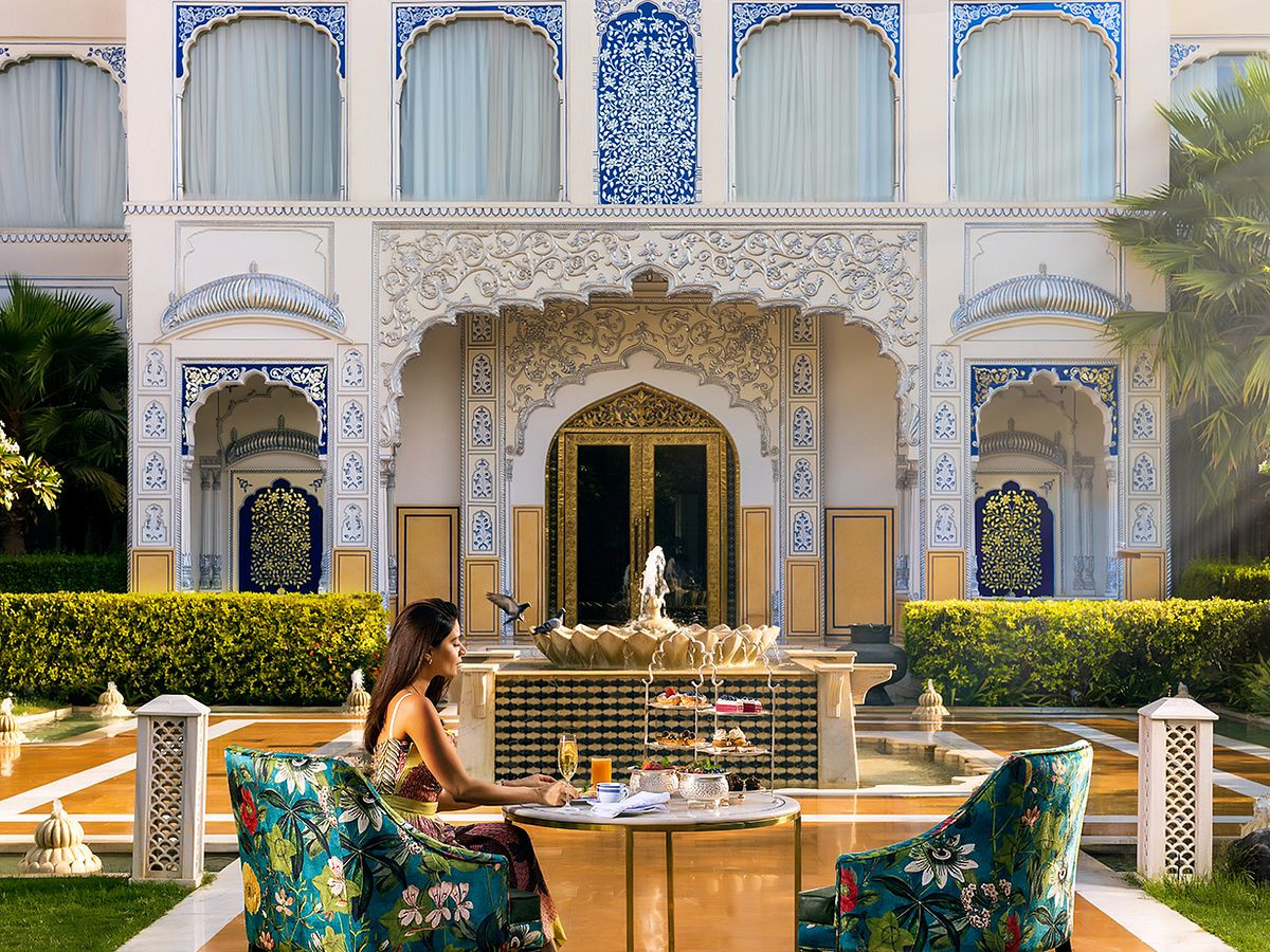 "Working with Models: A Photographer's Guide to Creating images