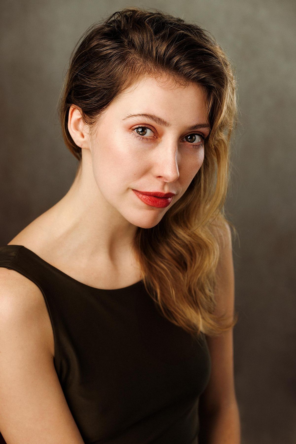 HEADSHOT AND PORTRAIT PHOTOGRAPHER IN LONDON