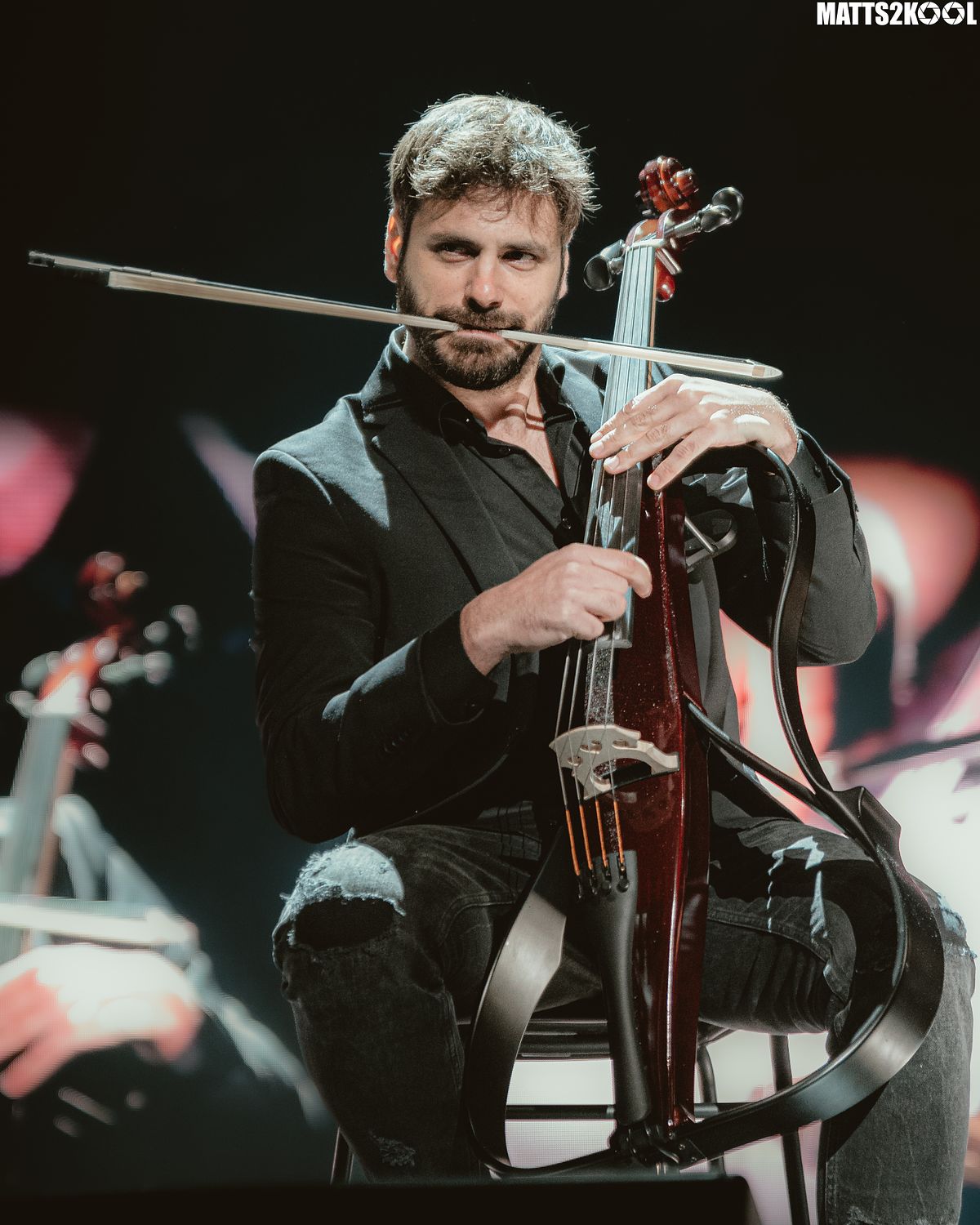 SHOW REVIEW: 2CELLOS Charm The Crowd At The Pavilion