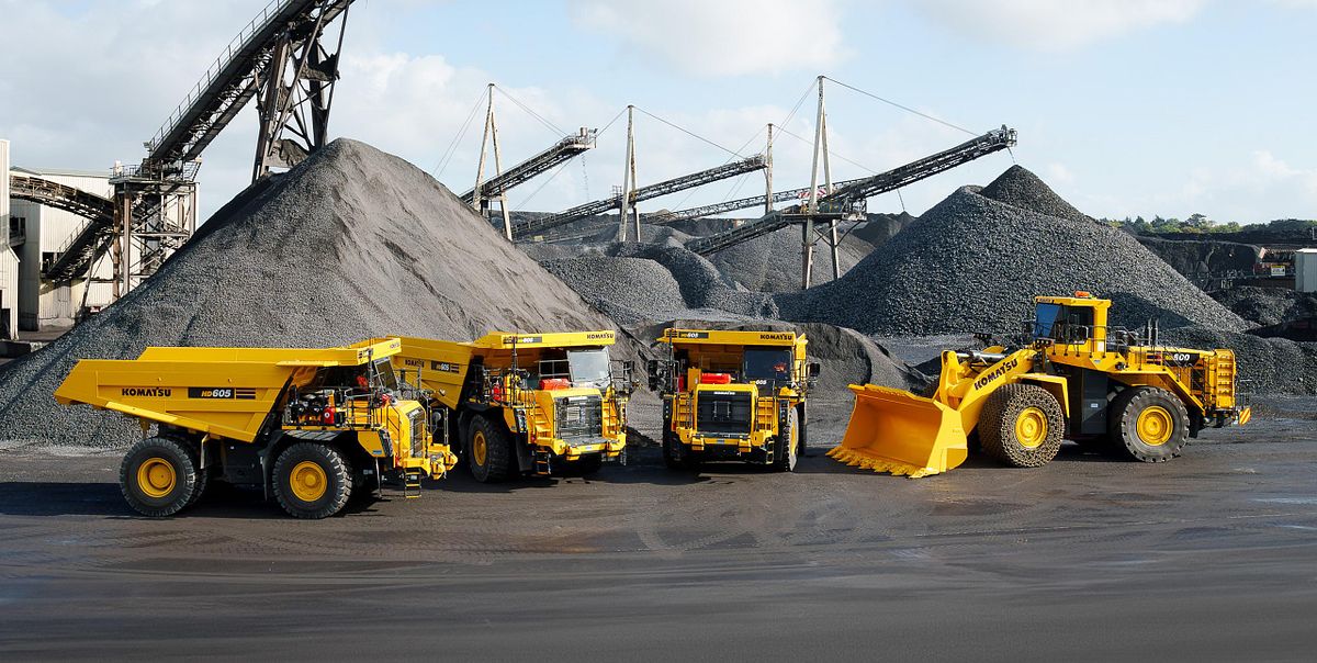 Industrial Photography Ireland: Roadstone's Komatsu Fleet | Brandon ...